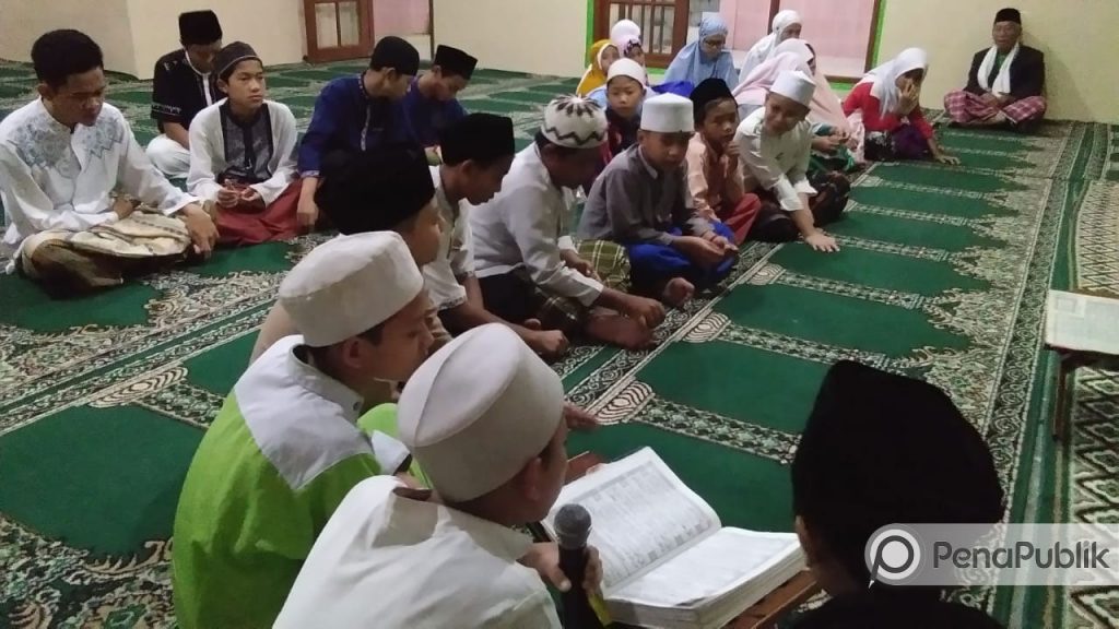 Turun Temurun, Tradisi Tadarus Qur’an Dilakukan Anak-Anak Warga Kampung ...